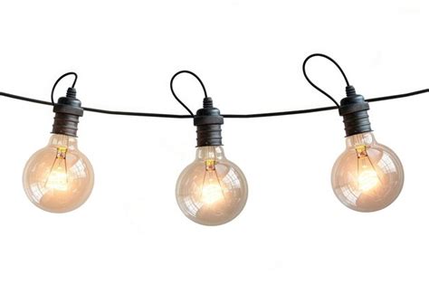 Premium Photo String Wired Bulbs On White Background