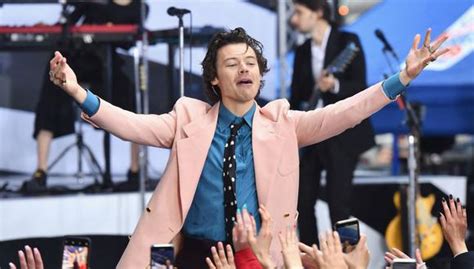 Harry Styles Anunció El Lanzamiento De Su Tercer álbum De Estudio