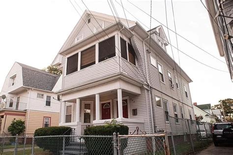 203 Sackett St Providence Ri 02907 See Est Value Schools And More