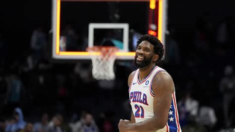 Joel Embiid Scores 33 Points 76ers Beat Hornets 97 89 For 5th Straight