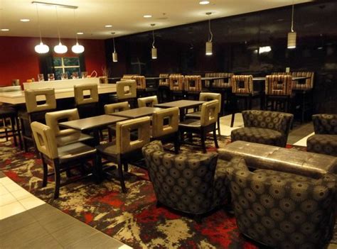 Dining Room Picture Of Comfort Suites Bypass Williamsburg Tripadvisor