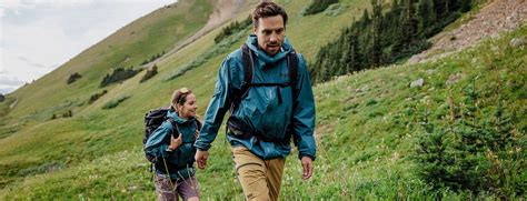 How To Dress For The Outdoors The 3 Layer System Helly Hansen