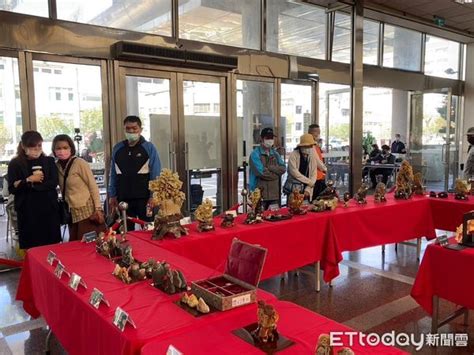 「紅富海」第5拍！名錶奇石藝品上陣 85件拍出450萬全還被害人 Ettoday社會新聞 Ettoday新聞雲