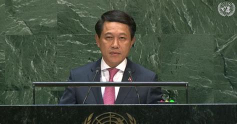 ລາຍ ງານ ພິ ເສດ ທ່ານ ສະ ເຫຼີມ ໄຊ ກົມ ມະ ສິດ ຂຶ້ນ ກ່າວ ຄຳ ປ າ ໄສ ທີ່ກອງ