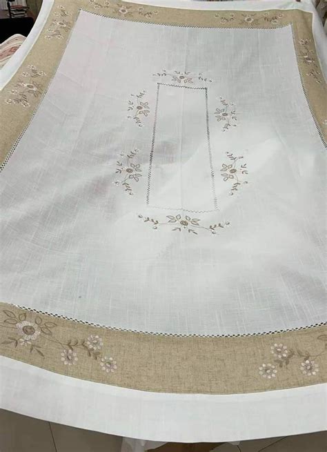 Ширээний бүтээлэг