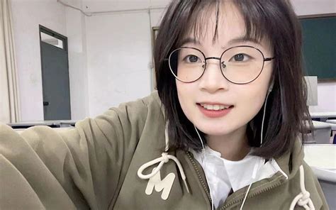 【那英王菲】相约九八 春晚现场版 Bilibilib站无水印视频解析——yiuios易柚斯