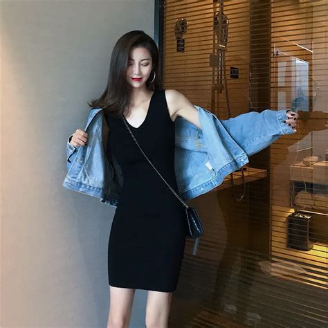 Black Knitted Vest Short Skirt Spring Autumn Sleeveless Slim Fit Base