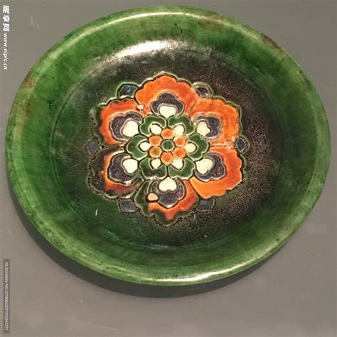 三彩戳印宝相花纹盘摄影图 其他 文化艺术 摄影图库 昵图网