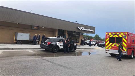 Omaha Man Arrested After Allegedly Headbutting Police Officer
