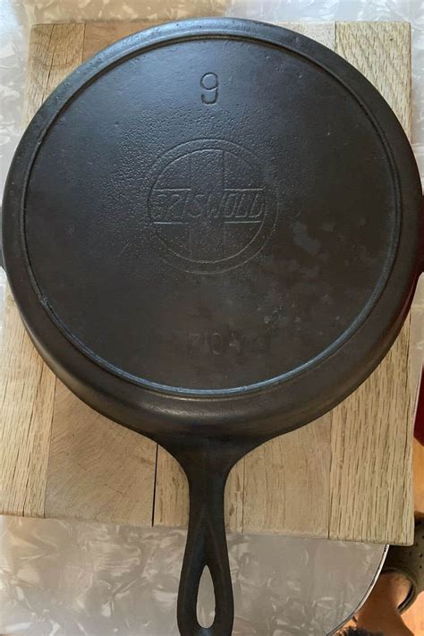 Griswold Cast Iron Identification Chart