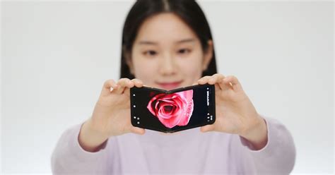 Apple Usaría Una Pantalla Creada Por Samsung Para Su Primer Iphone Plegable Infobae