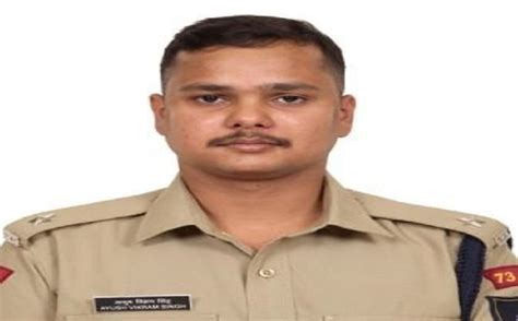 Up 3 Ips Officers Transferred Ayush Vikram Singh Will Be The New City