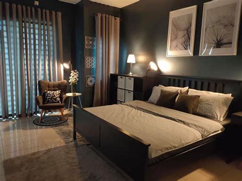 Dekorasi Bilik Tidur Utama Dengan Rona Warna Biru Gelap Inspirasi Dari