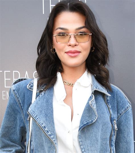 Aslıhan Karalar Okuldan Dereceyle Mezun Oldum