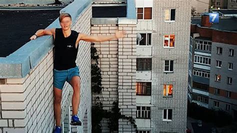 Молодой человек упал с крыши в Вологде версия следствия Youtube