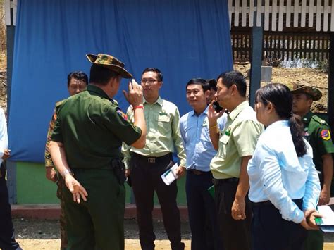 မကွေးတိုင်းဒေသကြီးအစိုးရအဖွဲ့ ဝန်ကြီးချုပ် ဦးတင့်လွင်နှင့် တာဝန်ရှိသူမ