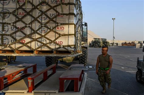 380th Elrs Airmen Support Usaid Led Flood Relief For Pakistan Us