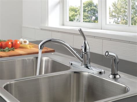 Single Handle Kitchen Faucet With Spray Recertified In Chrome 400 Dst