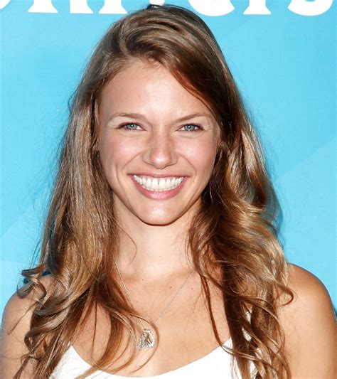 Tracy Spiridakos Porn Pictures Xxx Photos Sex Images Pictoa