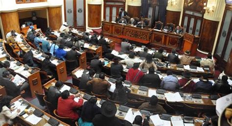 Cámaras legislativas se alistan a aprobar el PGE reformulado 2016