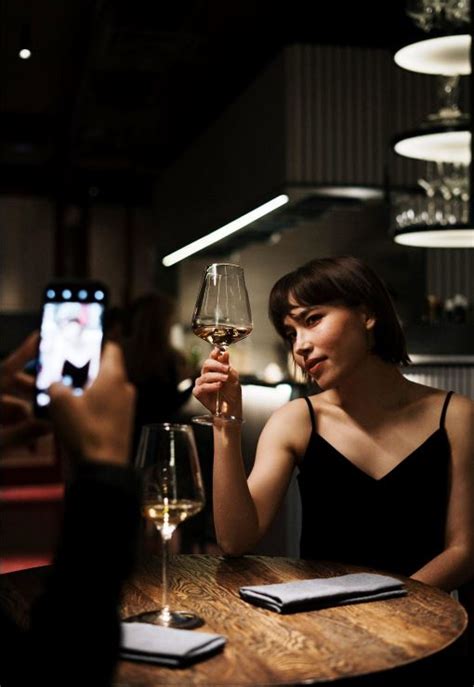 Cerita Bucin Jadi Brondong Tante Tante Kaskus