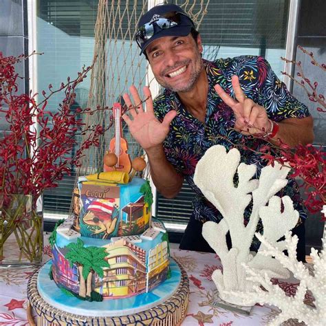 Chayanne Reaparece Y Lo Destrozan Por Su Nuevo Rostro Lleno De Botox