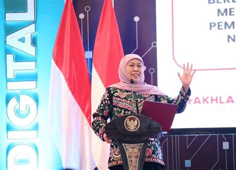 Gubernur Khofifah Sebut Indeks SPBE Jatim Naik Jadi 3 62 Masuk