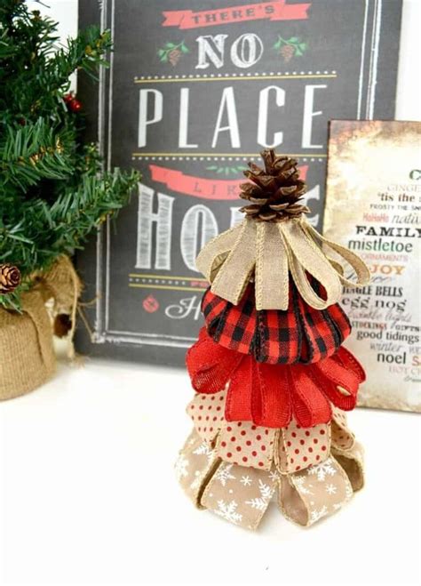 31 DIY Buffalo Plaid Christmas Decorating Ideas