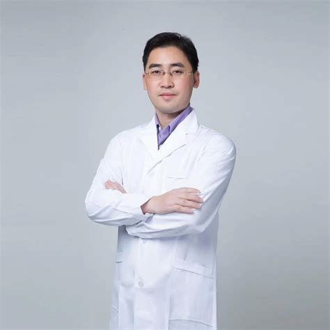 丁勇軍（温州弗麗嘉醫療美容門診部醫生）百度百科