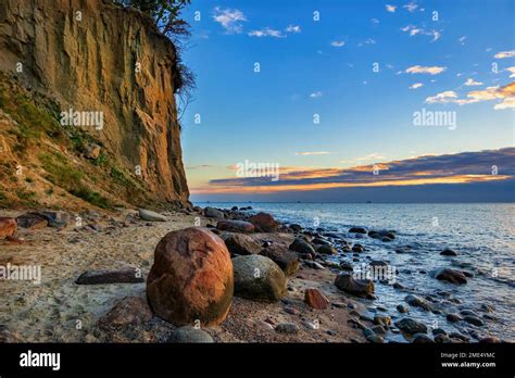 Orlowo Cliff Dawn Hi Res Stock Photography And Images Alamy