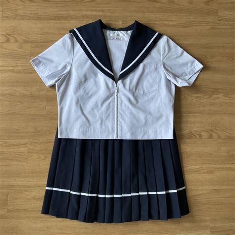 【未使用】スクールセーラーブラウススカート 夏物 中学 高校 学生服 制服 セーラー服 女子 165の落札情報詳細 ヤフオク落札価格検索