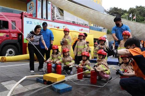 한 번의 사고로 두 아들을 동시에 잃은 엄마 최대한 오래 살면서 아이들을 기억하기로 했다ㅣ자식을 가슴에 묻고 전기없는 산골로 들어간 그녀가 누구보다 싹싹하게 사는 방법ㅣ한국기행