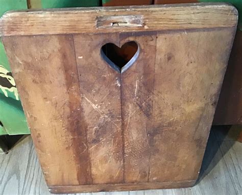 Antique Primitive Wooden Chopping Breadboard Heart Cutout Breadboard