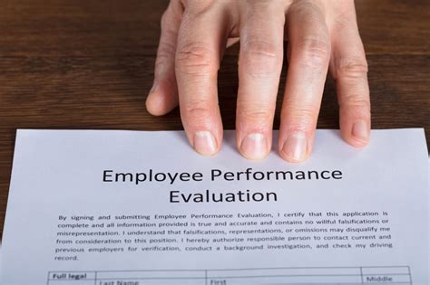 How To Handle Employee Performance Reviews Productively