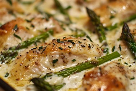 Poitrines de poulet farcies asperges et fromage Délices Cuisine