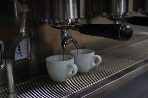 카푸치노 만들기 By바리스타학과 네이트 판