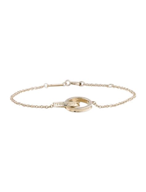 Tiffany Interlocking Circles Gem