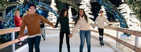 Things To Do In Vegas For The Holiday Season Girls Night Out Getaways