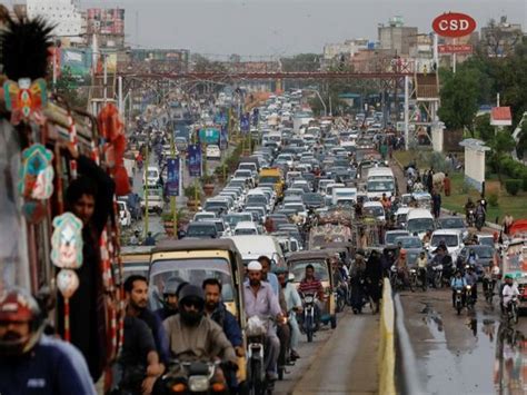 Fear Psychosis Prevails Among Karachi Residents Due To Rising Street Crimes