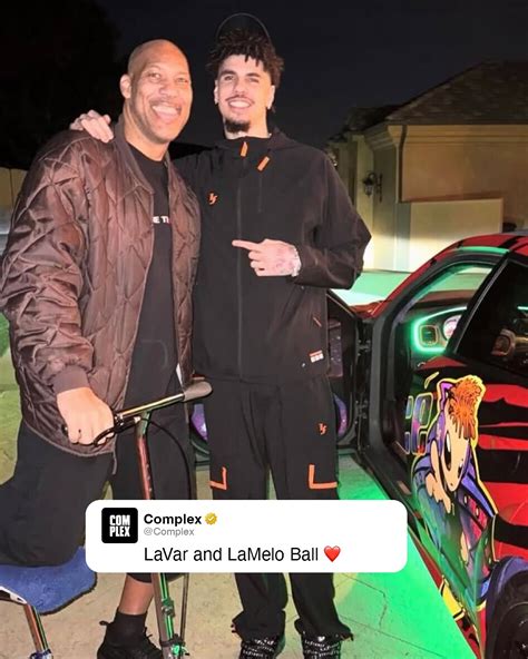 Lamelo Saw His Dad Lavar Wednesday Before Hitting The Game Winning Shot Against The Lakers ️🙏