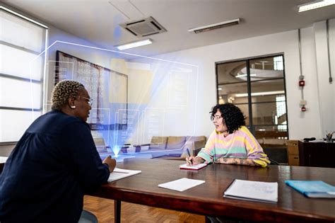 도서관에서 공부하기 위해 증강 현실 장치를 사용하는 대학생 데이터 사이언스에 대한 스톡 사진 및 기타 이미지 데이터 사이언스 2명 30 34세 Istock