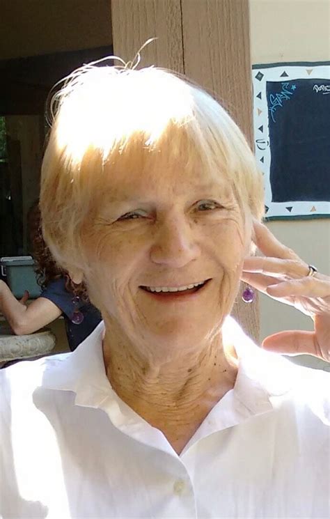 Kaye Browns Instagram Twitter And Facebook On Idcrawl