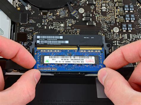 MacBook Pro Unibody Early RAM Replacement IFixit Repair Guide