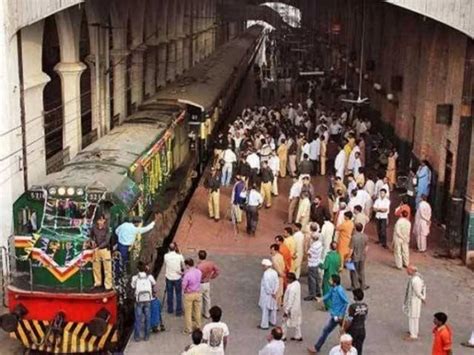 Pakistan Railways To Run Three Special Eid Trains Minute Mirror