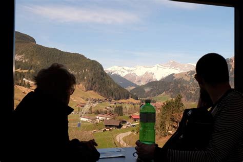 Goldiger Tag Im Goldenpass Panoramic Ein Tagesausflug Im Zug