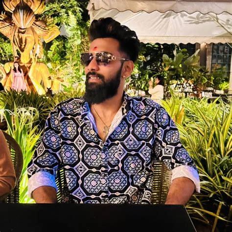 Naveen Gowda Mr Naveen Gowda • Threads Say More