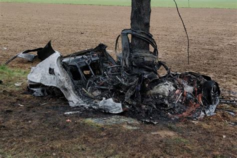 Tragiczna podróż Dwie osoby zginęły w płomieniach