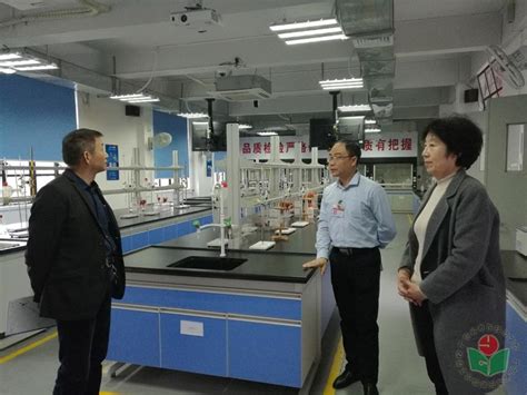 广东省技工院校特色专业《中药调剂》目录开发研讨会在我院举行 广东省粤东技师学院 广东省粤东高级技工学校
