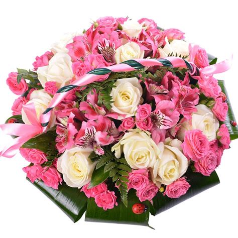 КОШНИЦА С ЦВЕТЯ „АФРОДИТА“ доставка на цветя в Пловдив и София