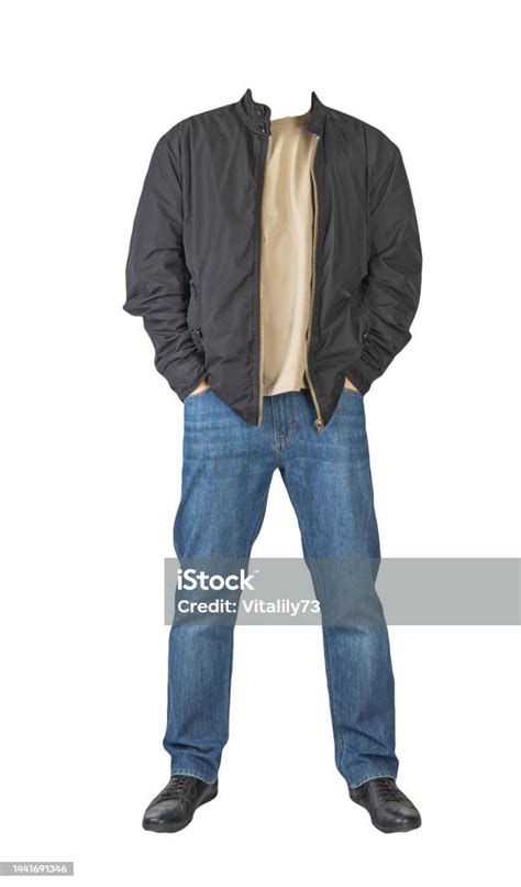 흰색 배경에 고립 된 어두운 파란색 청바지 티셔츠 재킷과 검은 가죽 신발 0명에 대한 스톡 사진 및 기타 이미지 0명 Central London 가죽 Istock
